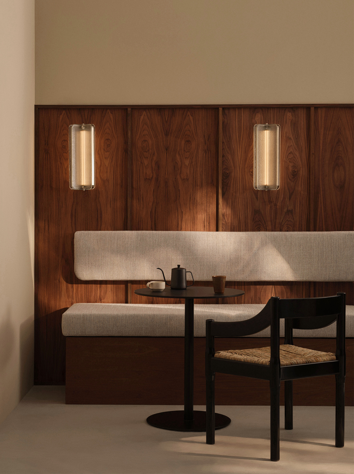 Apex Wall Light